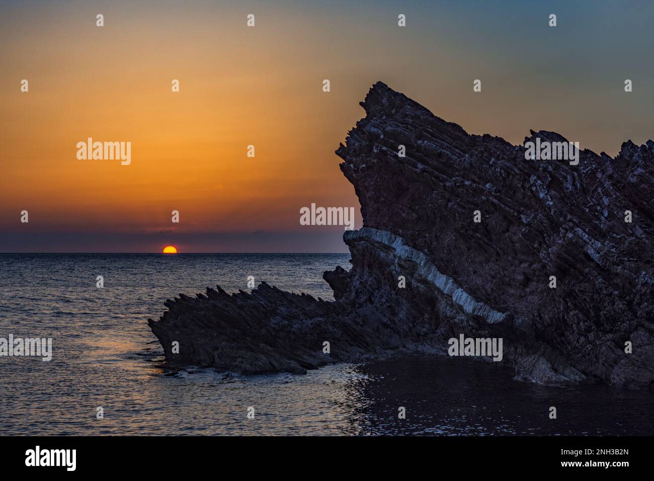 Cala rossa beach terrasini sunset hi-res stock photography and images ...