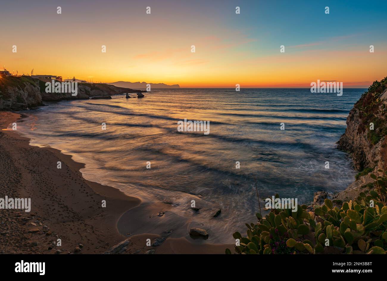 Sunnset sicily hi-res stock photography and images - Alamy