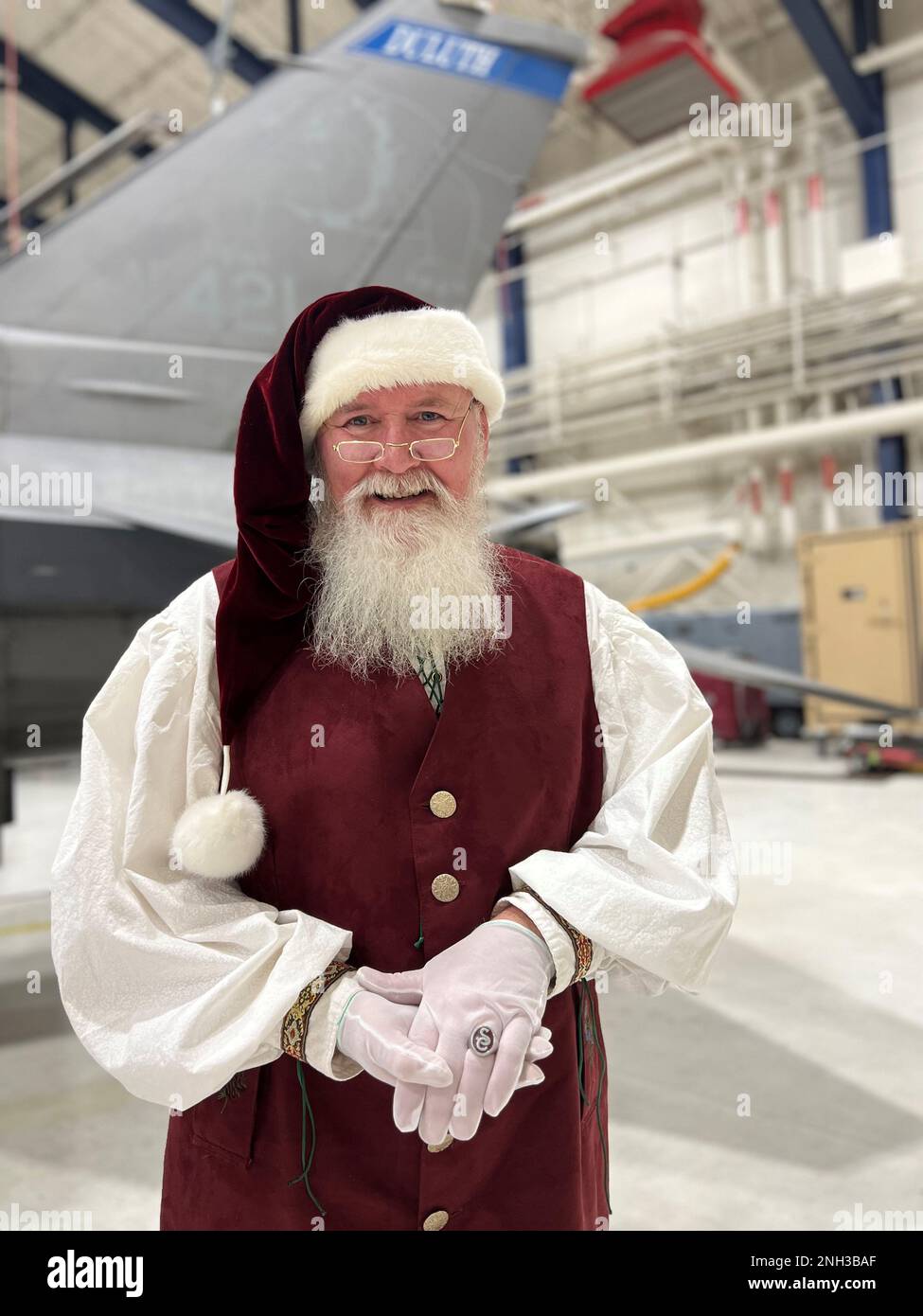 Santa Claus visited the 148th Fighter Wing, Minnesota Air National ...