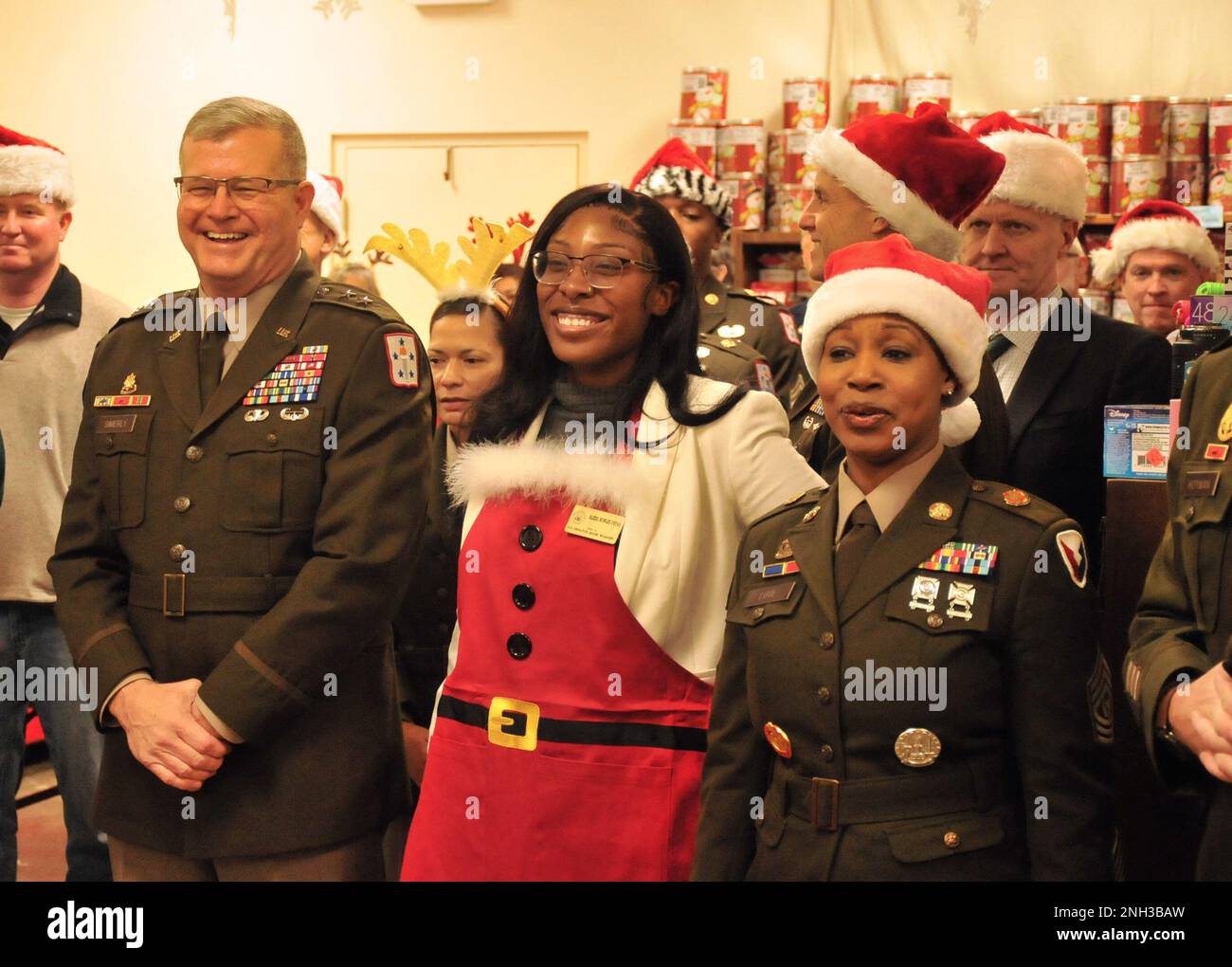 Maj. Gen. Mark T. Simerly, CASCOM and Fort Lee commanding general ...