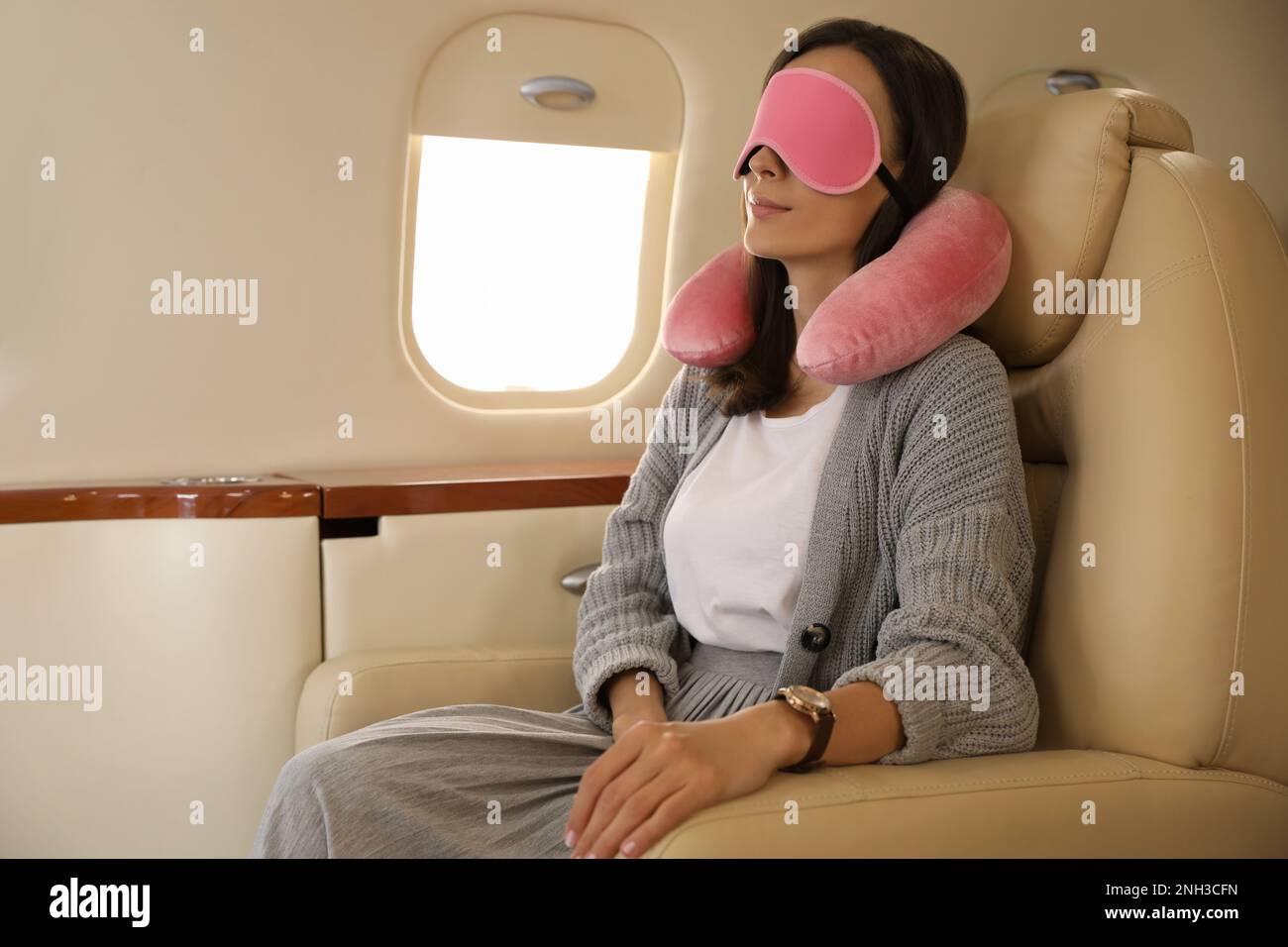 Business class airplane mask hi-res stock photography and images - Alamy