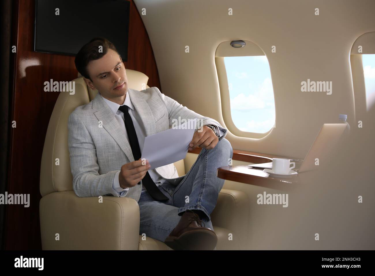 Flight documents hi-res stock photography and images - Alamy