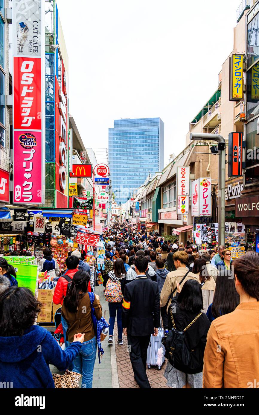 Takeshita Street in Harajuku, Tokyo. View along he famous pedestrian ...