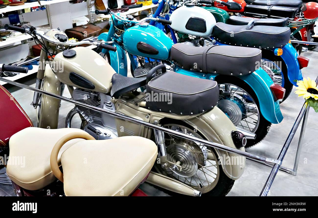 Retro motorcycles in the store Stock Photo - Alamy