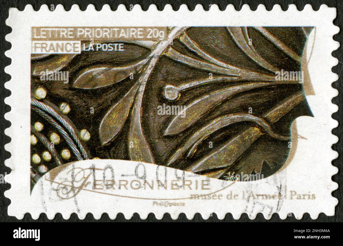 TIMBRE OBLITÉRÉ FERRONNERIE. LETTRE PRIORITAIRE 20G. FRANCE. LA POSTE ...
