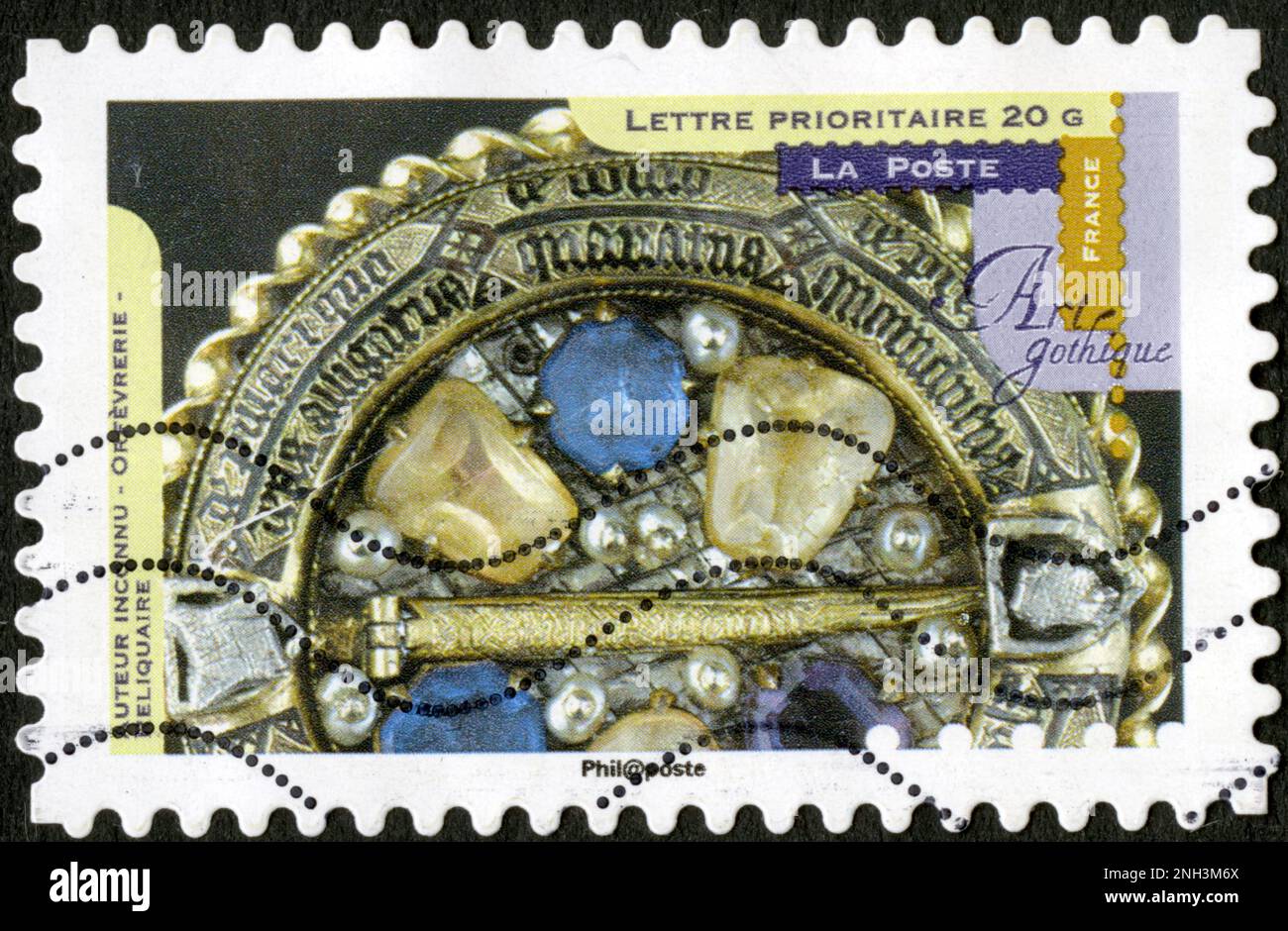 TIMBRE OBLITÉRÉ ART GOTHIQUE. AUTEUR INCONNU-ORFÈVRERIE. RELIQUAIRE ...