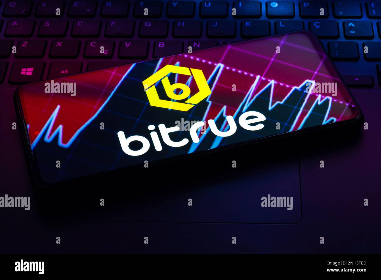 Bitrue logo hi-res stock photography and images - Alamy