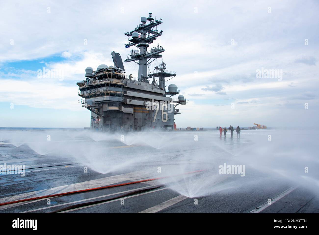 221210-N-BR419-2505 PHILIPPINE SEA (Dec. 10, 2022) Sailors test the ...