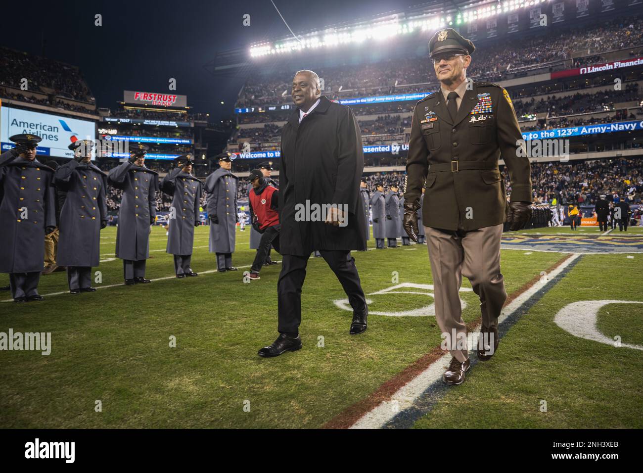 Lt gen lloyd j austin iii hi-res stock photography and images - Alamy