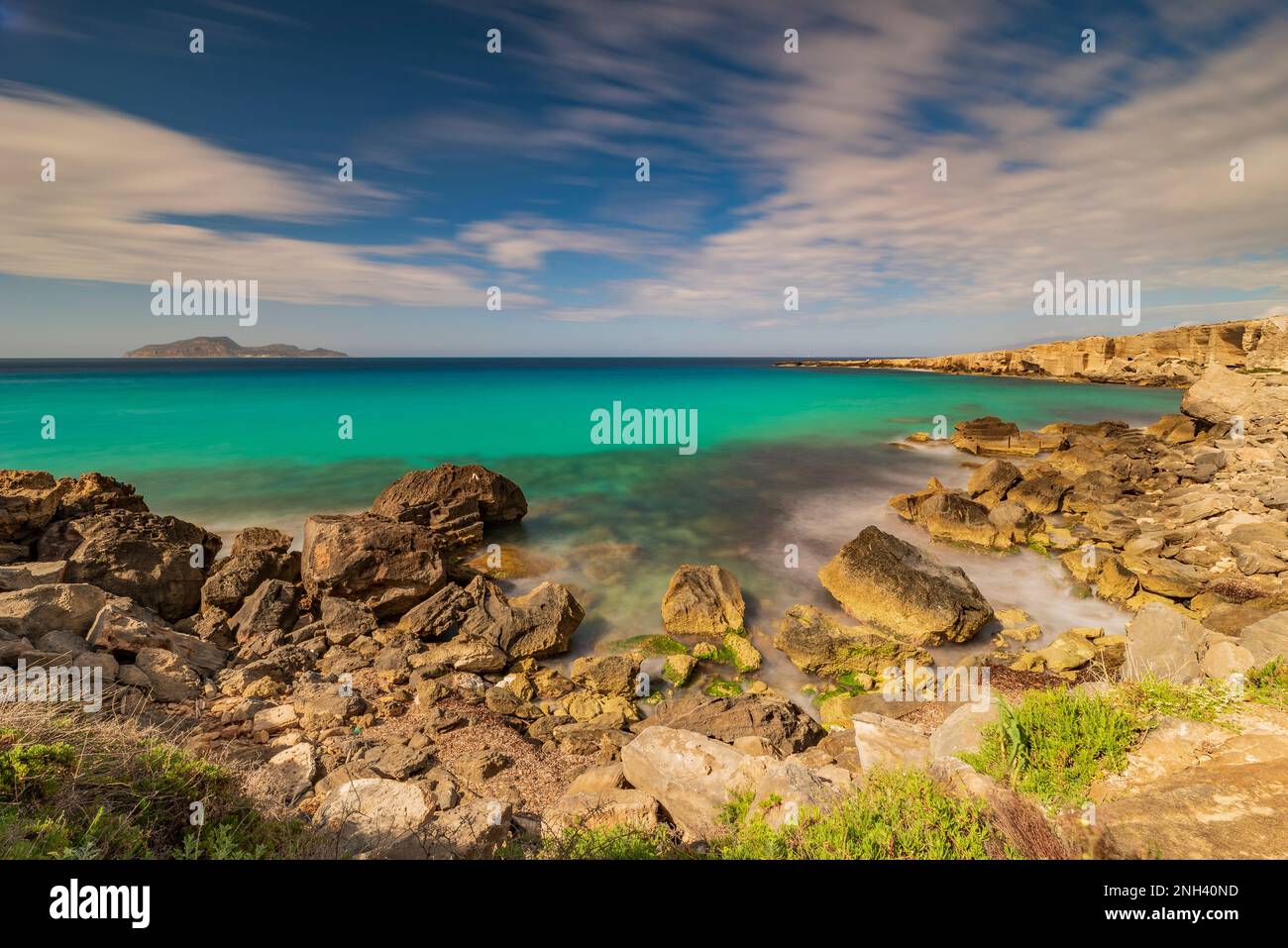 Cala Rossa bay, Sicily Stock Photo - Alamy