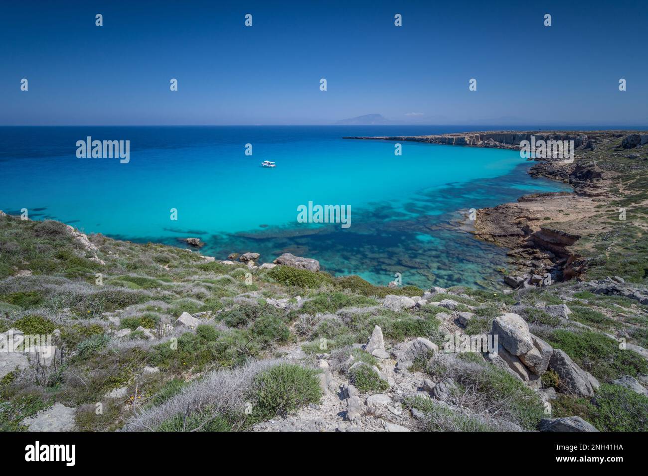 Cala Rossa bay, Sicily Stock Photo - Alamy
