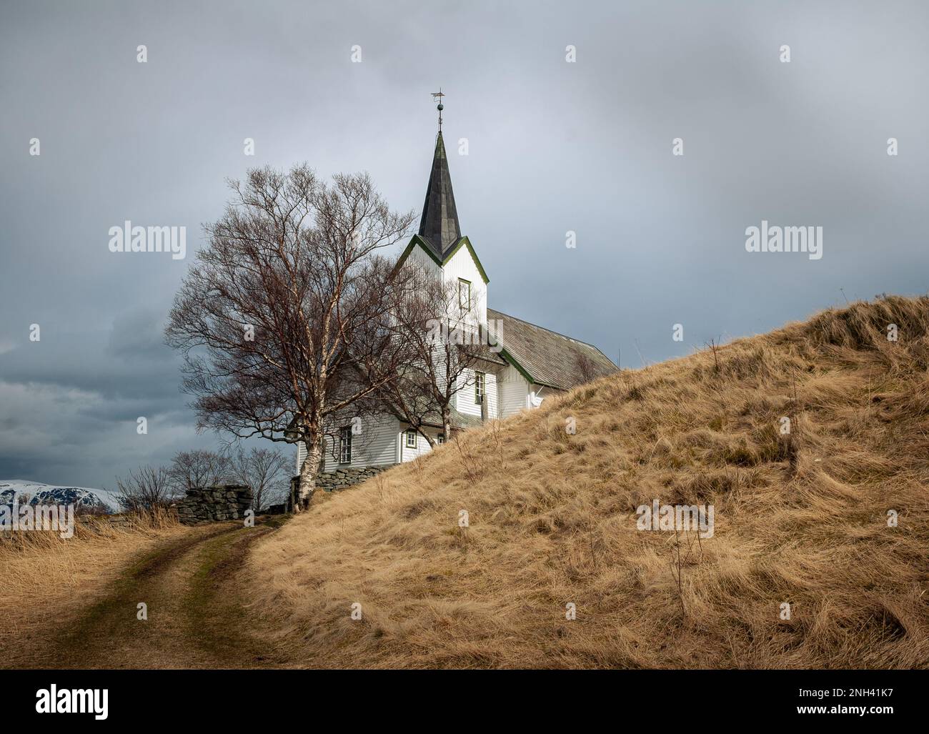 church in the countryside Stock Photo - Alamy