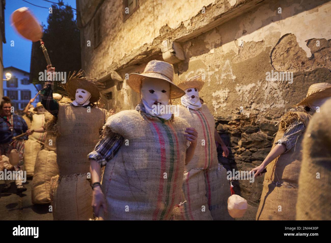 Lesaka, Spain. 18th Feb, 2023. Several "zaku-zaharraks" begin the tour ...