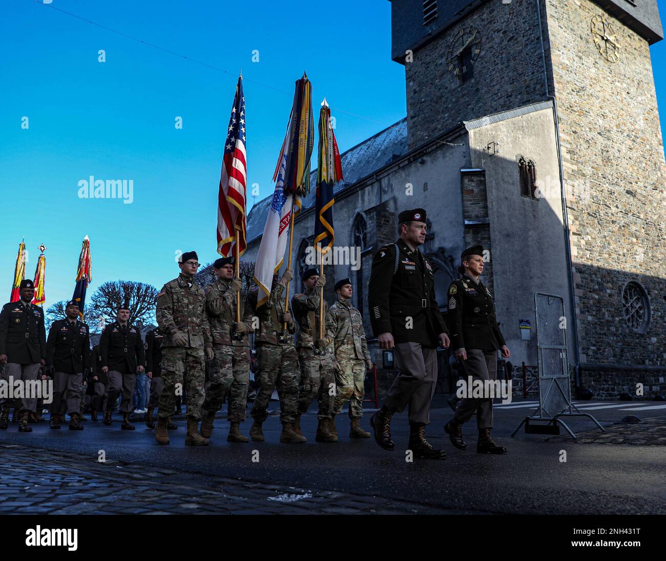 Soldiers in the 101st Airborne Division (Air Assault) march during the ...
