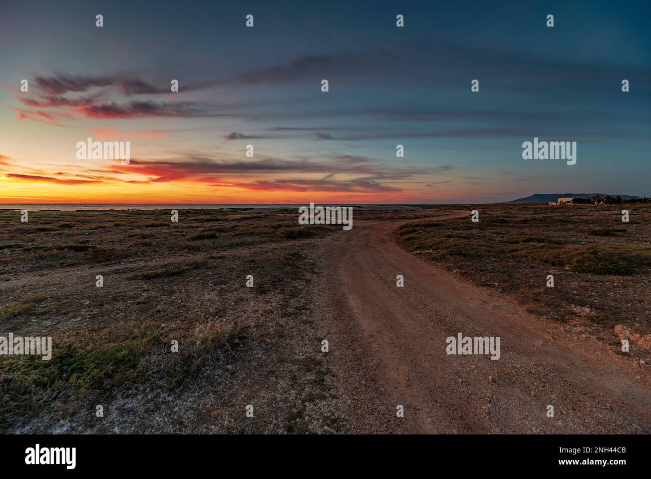 Colorated sky sunset hi-res stock photography and images - Alamy
