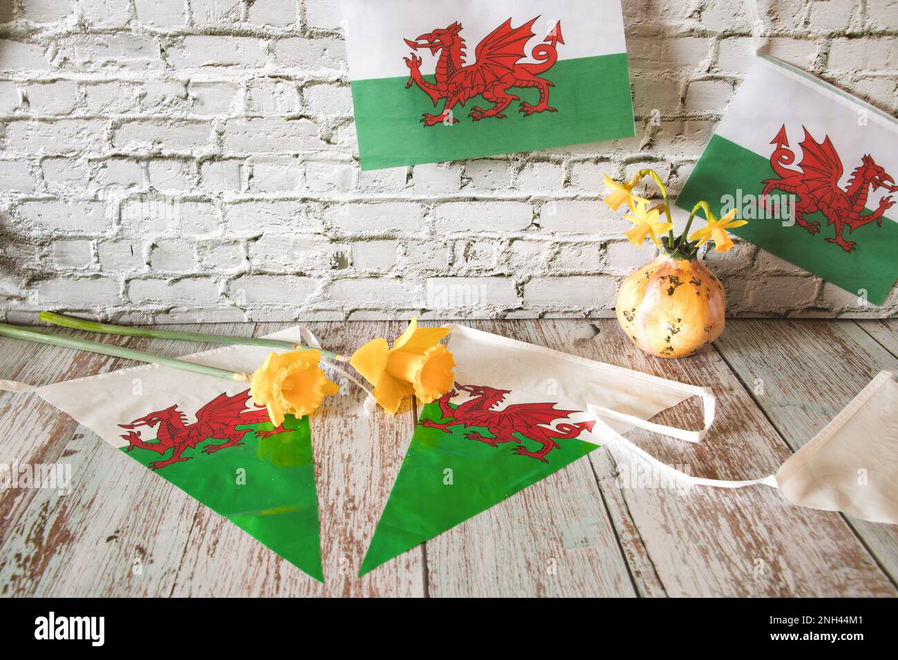 Celebrating St davids day Welsh flag Daffodils welsh cakes vintage style Stock Photo - Alamy