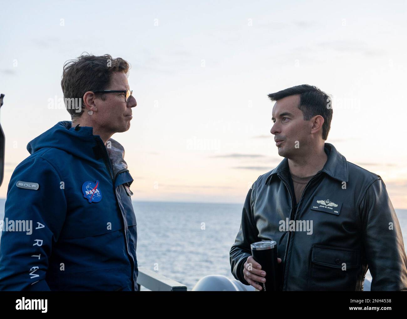 Fleet combat combat camera pacific hi-res stock photography and images ...