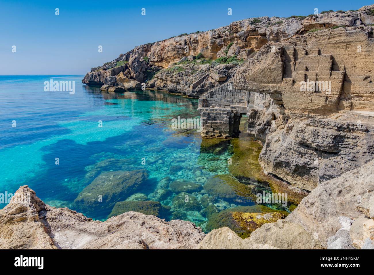 Bue marino beach favignana hi-res stock photography and images - Alamy