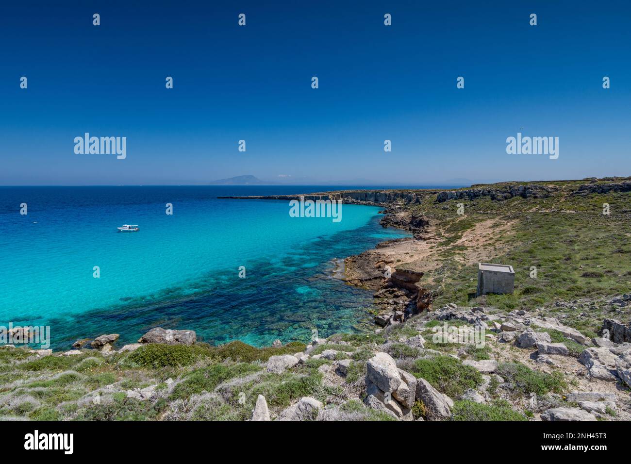 Cala Rossa bay, Sicily Stock Photo - Alamy
