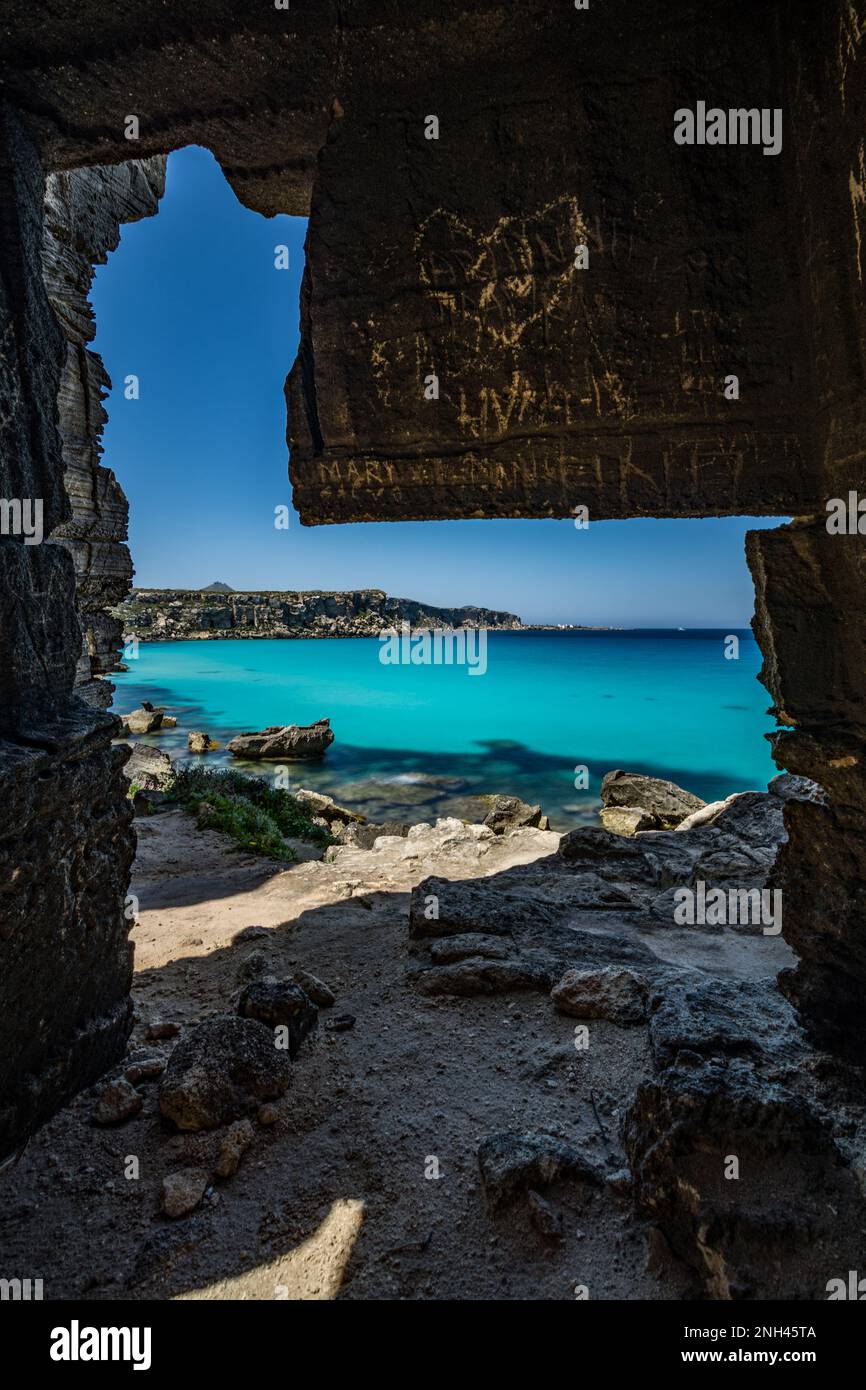 Cala rossa favignana beach hi-res stock photography and images - Alamy