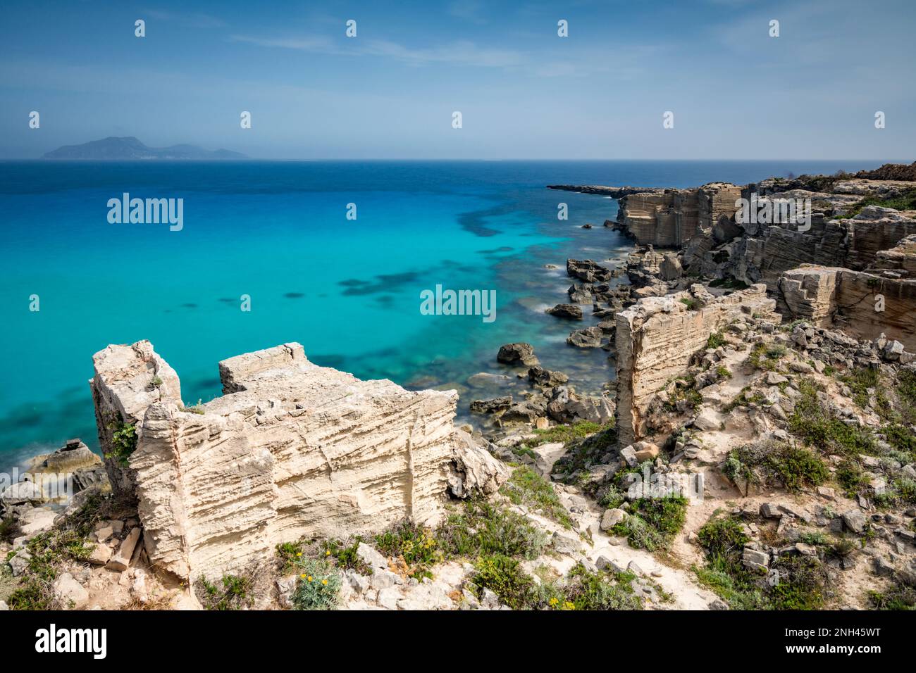 Cala Rossa beach, Sicily Stock Photo - Alamy