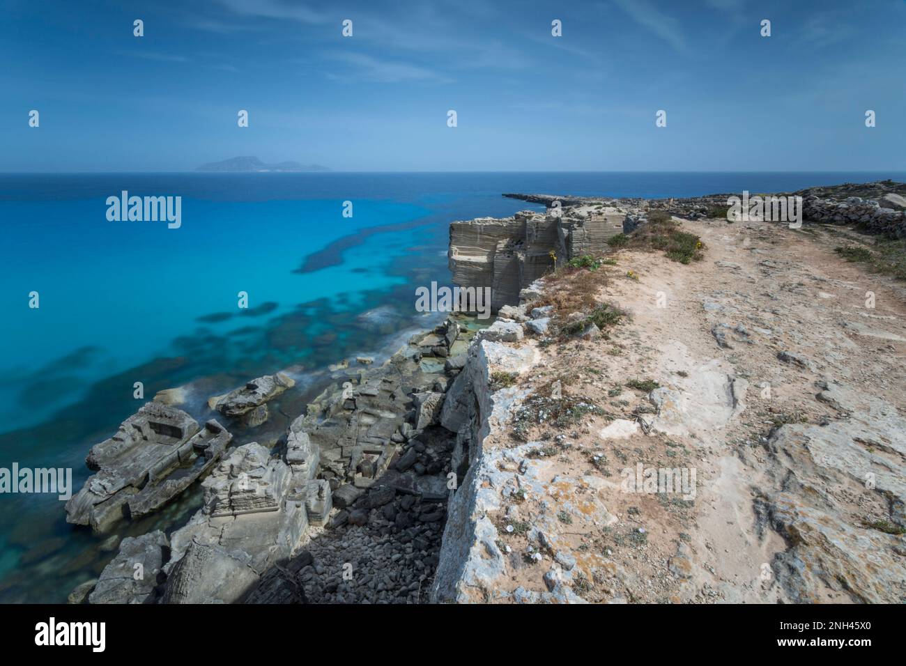 Cala Rossa bay, Sicily Stock Photo - Alamy