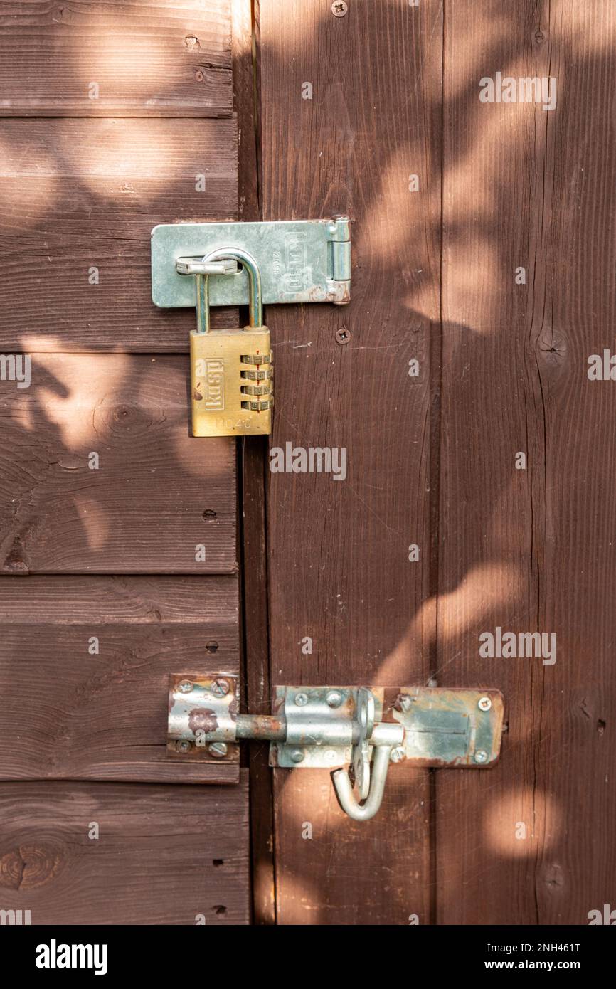 Latches hi-res stock photography and images - Alamy