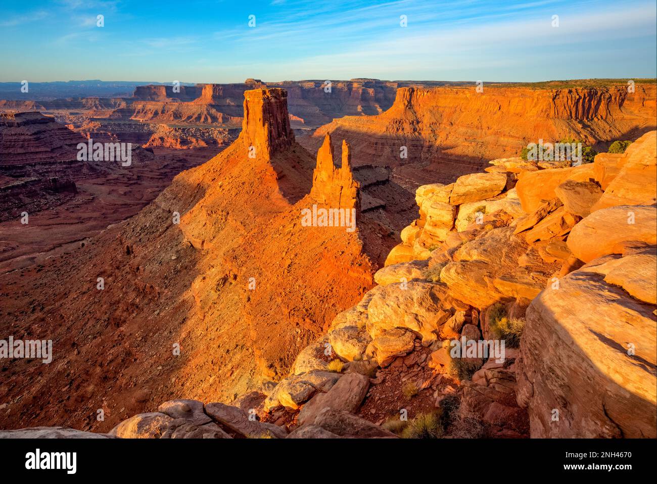 Early light on Bird's View Butte and the Crow's Head Spires in Shafer ...