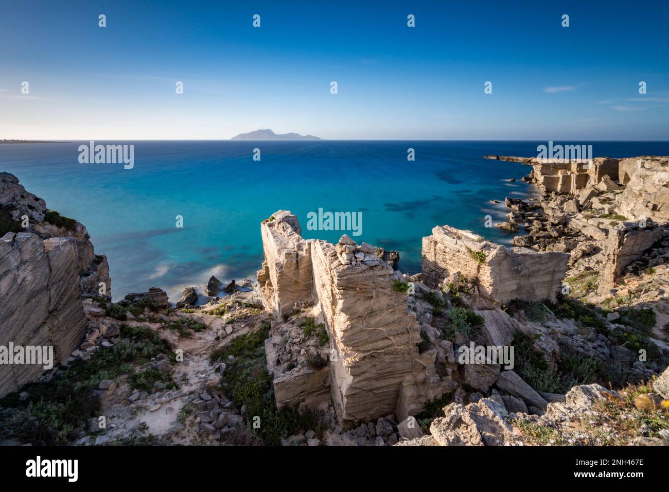 Tuff extraction hi-res stock photography and images - Alamy