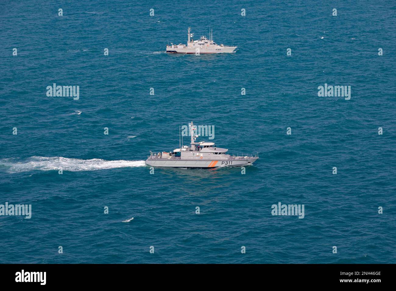 221211-A-NR779-1040 ARABIAN GULF (Dec. 11, 2022) Ships from the Iraq ...