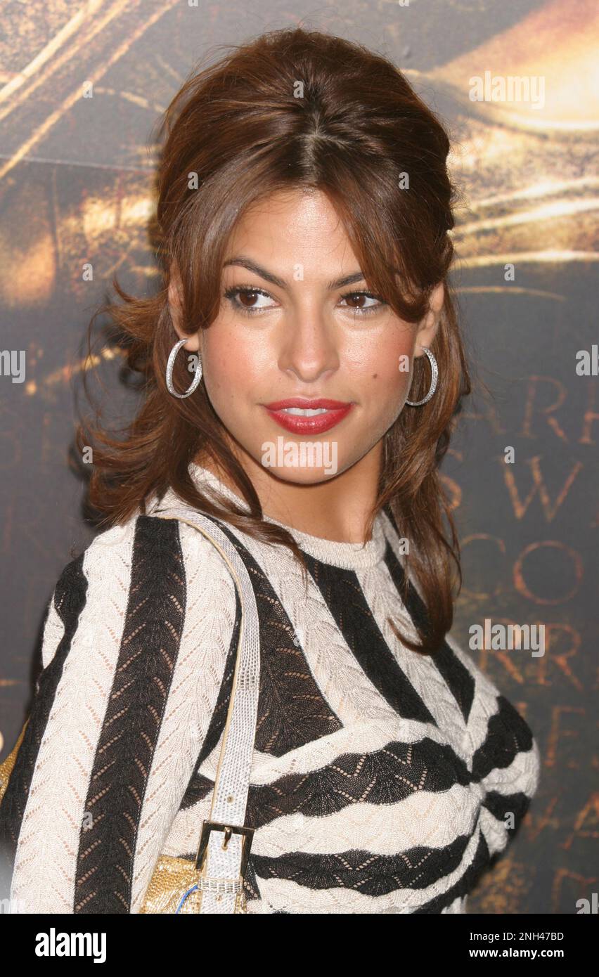 Eva Mendes arriving at the premiere of "Troy" at The Ziegfeld Theater ...
