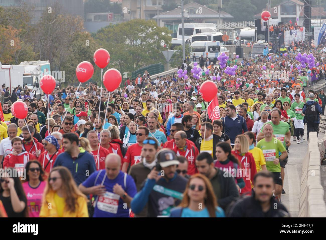 ISTANBUL, TURKEY - NOVEMBER 06, 2022: Athletes running in 44. Istanbul ...