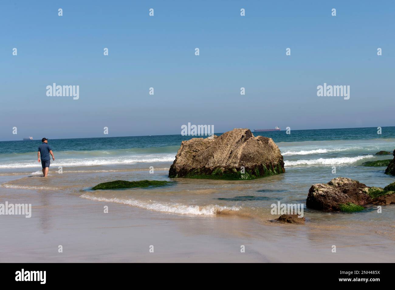 Some of the caves at Caves Beach NSW, Australia at low tide (Photo by ...