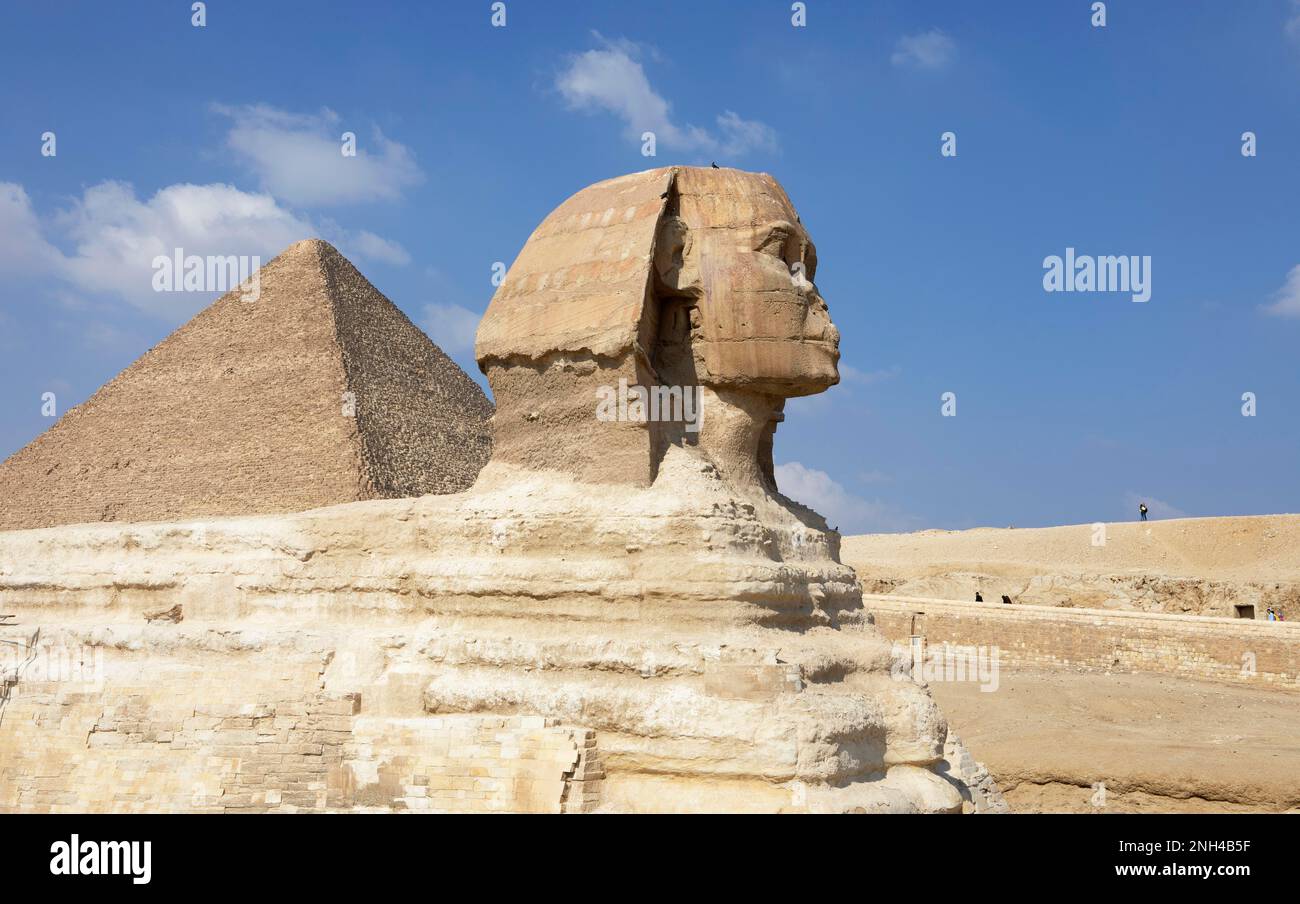 Great Sphinx, left a pyramid, Giza, Cairo, Egypt Stock Photo - Alamy