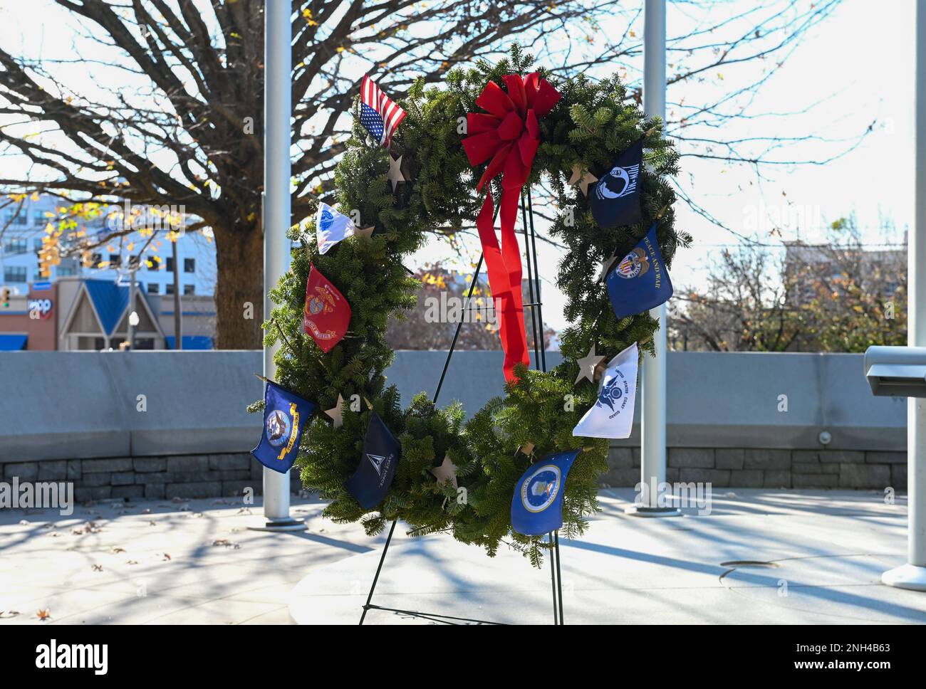 U.S. National Guard Soldiers and Airmen with the South Carolina ...