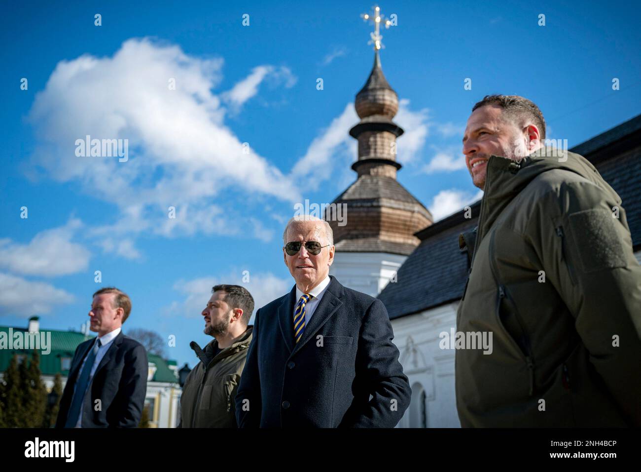 Kyiv, Ukraine. 20th Feb, 2023. U.S. President Joe Biden, center, chats ...