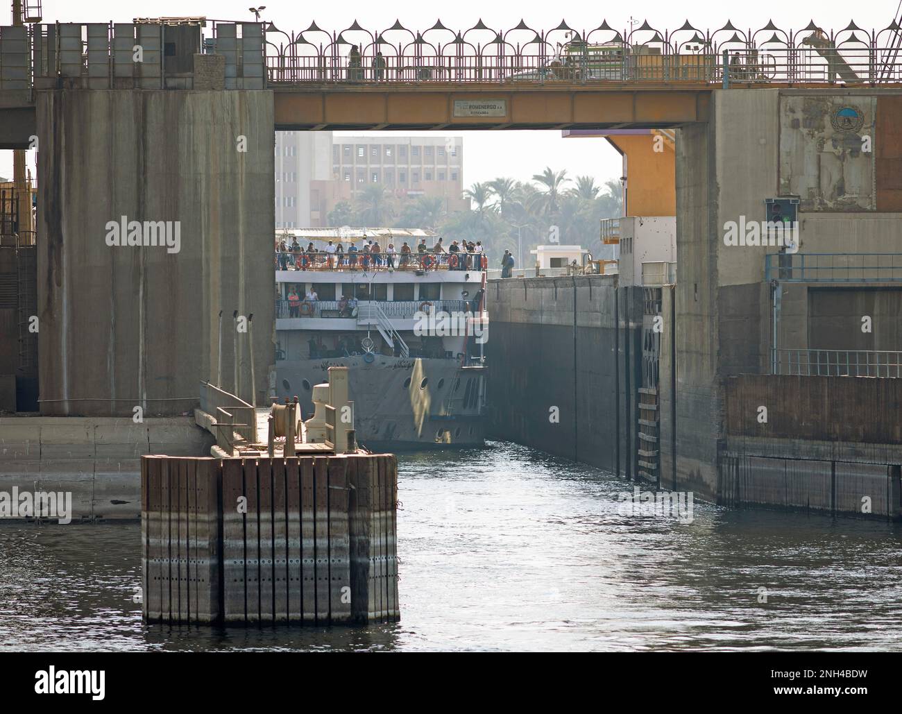 Locks for cruise ships on the Nile, Egypt Stock Photo - Alamy