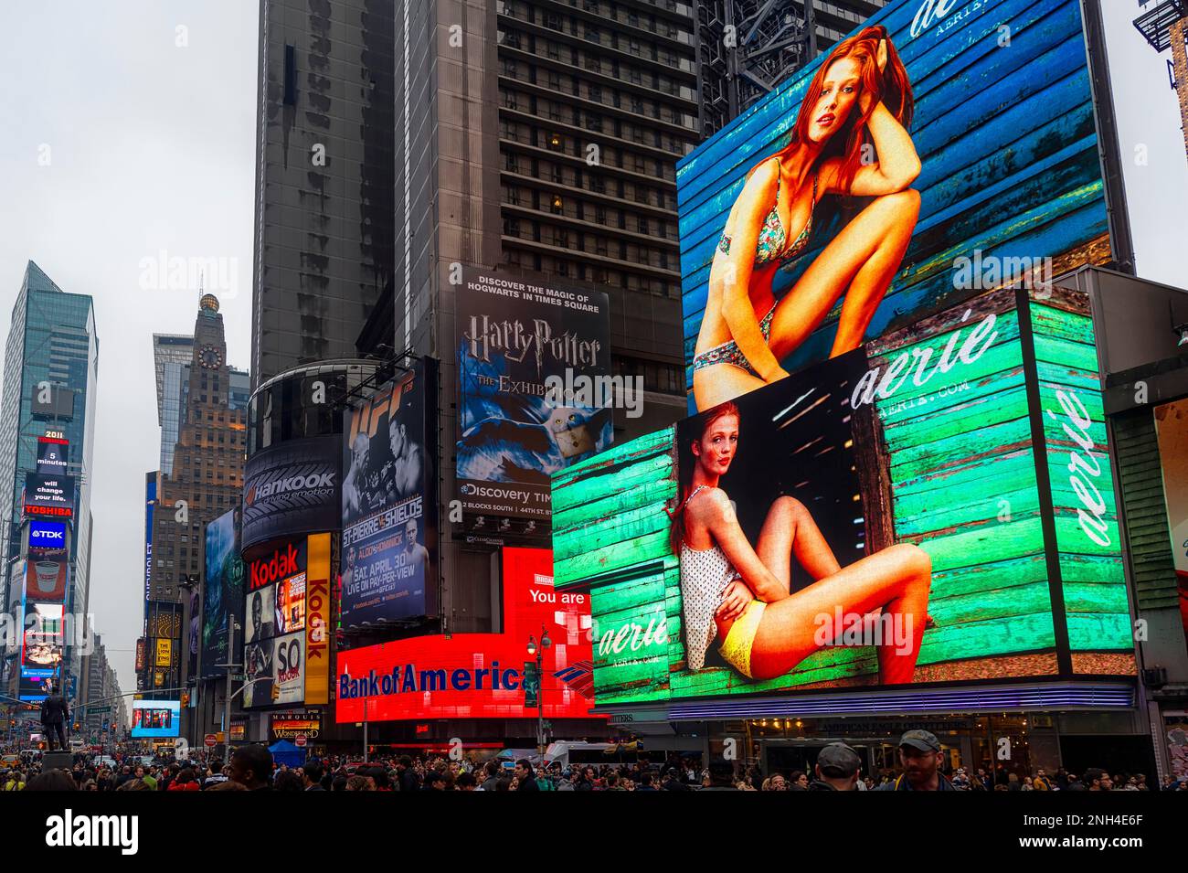 New York. Manhattan. Advertising at Times Square Stock Photo - Alamy