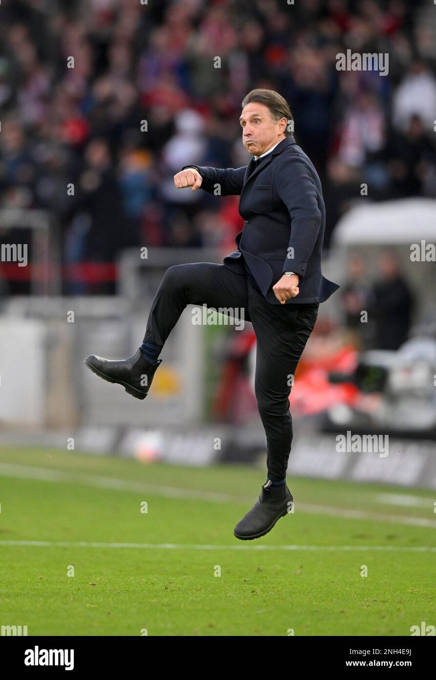 Goal celebration coach Bruno Labbadia, joy jump, Mercedes-Benz Arena ...