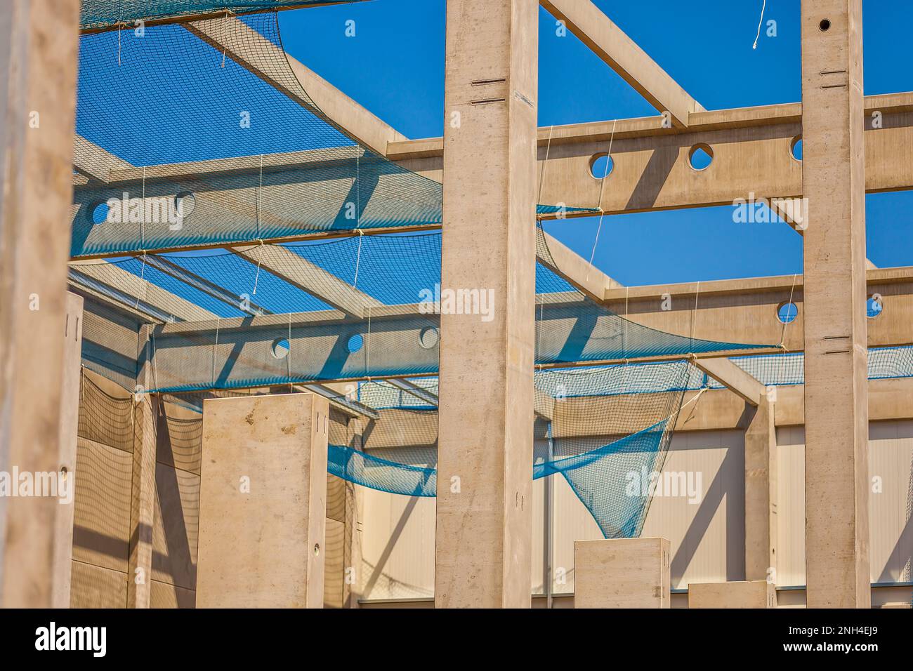 Precast beams and columns hi-res stock photography and images - Alamy