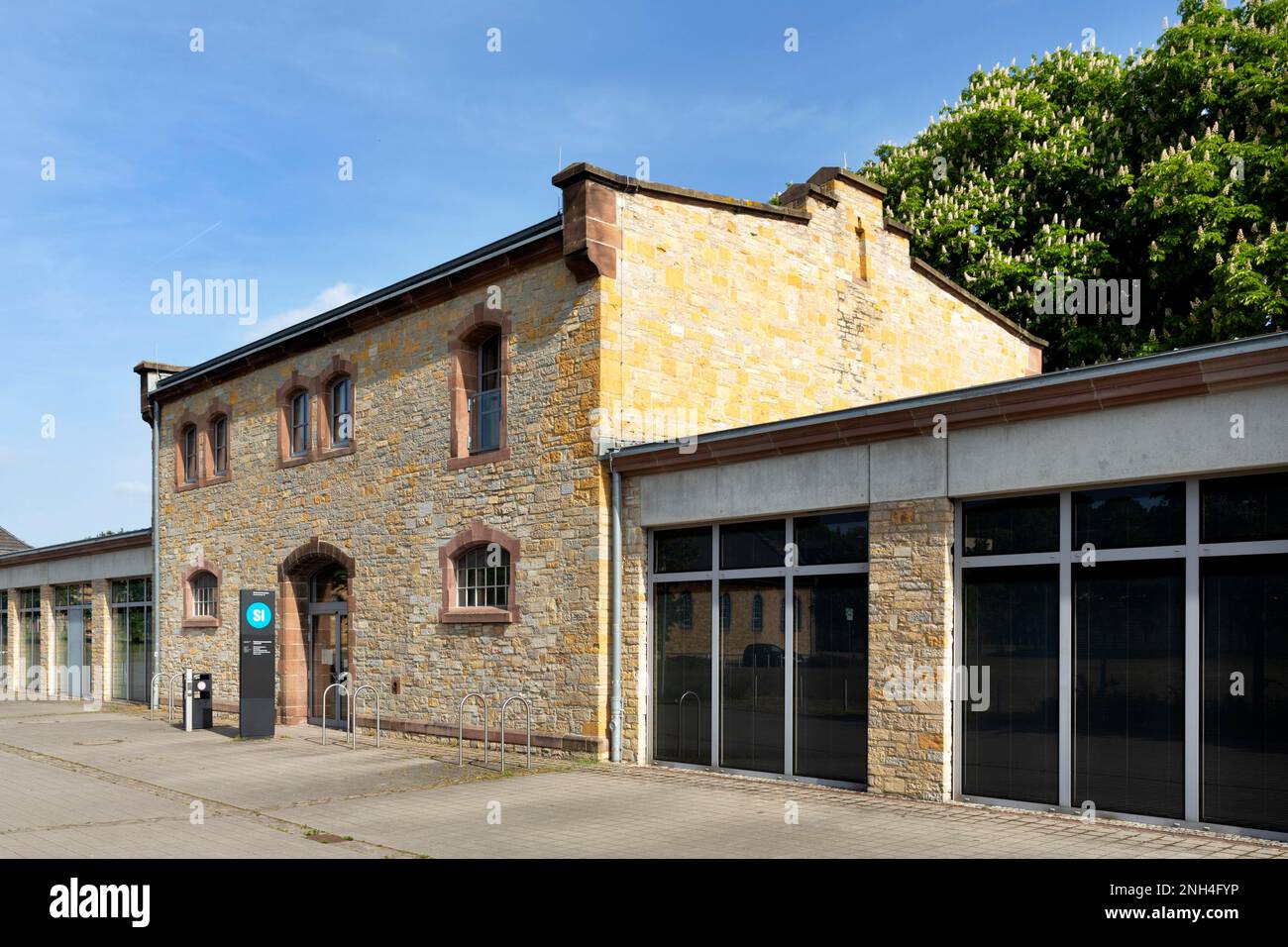 Osnabrueck University of Applied Sciences, Westerberg campus, former Metz barracks, media ...