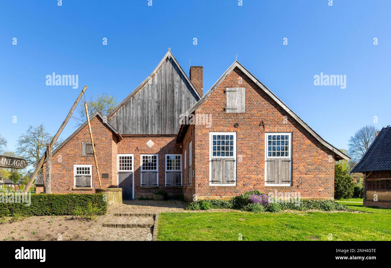 Farmhouse museum in the Vreden town park, Muensterland farm complexes ...