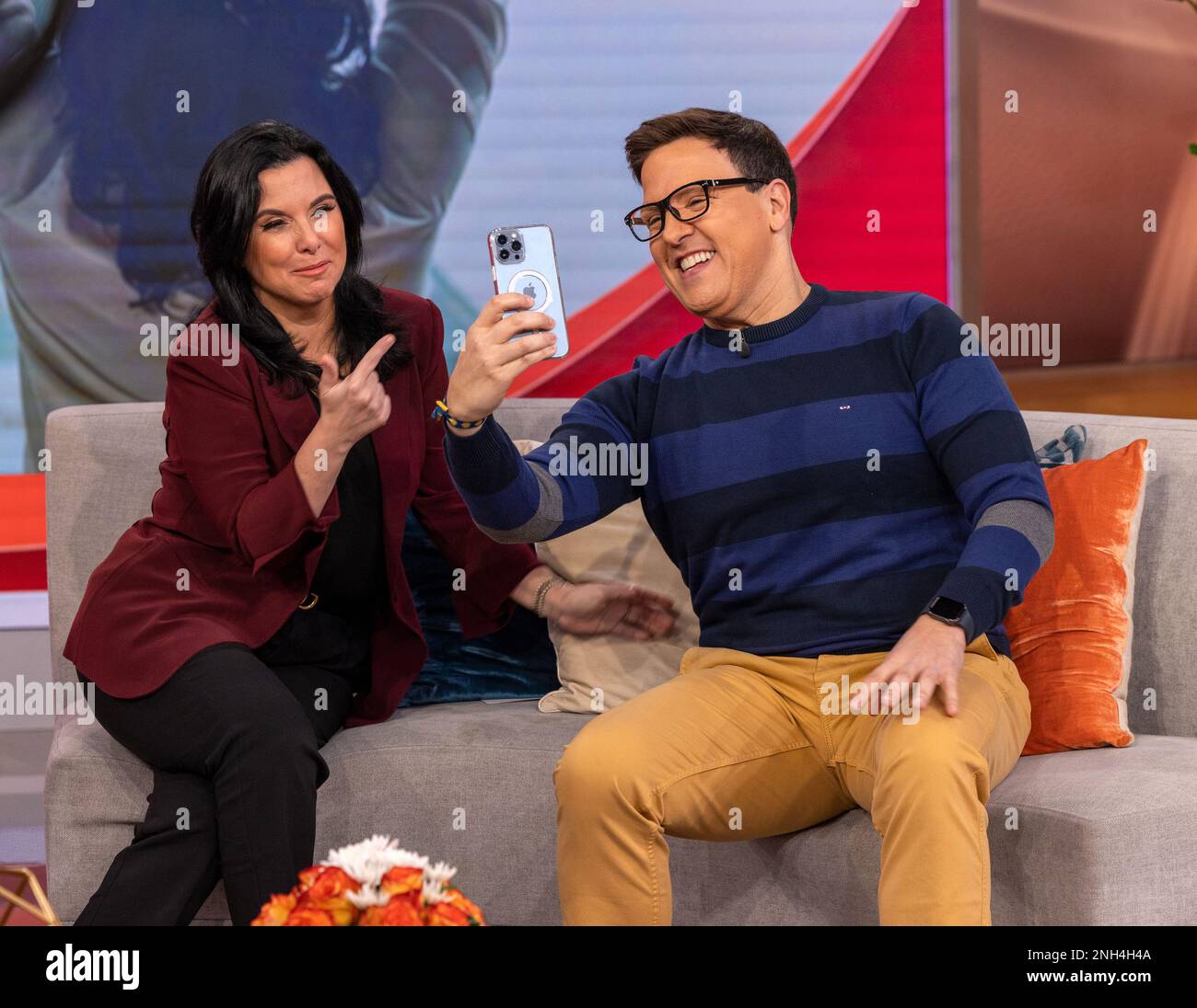 Raul gonzalez television host hi-res stock photography and images - Alamy
