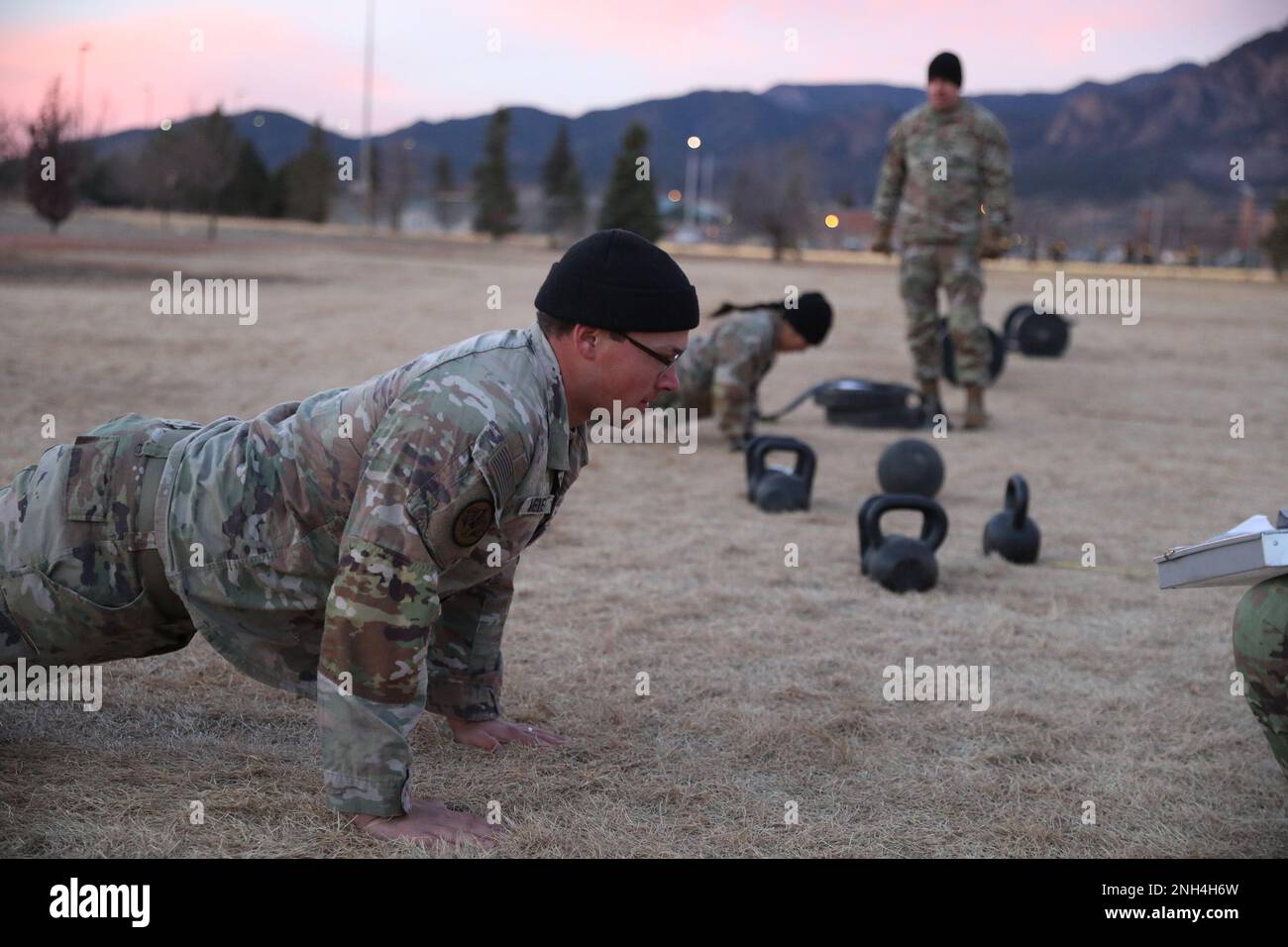 U.S. Army Soldiers participate in an advanced Army Combat Fitness Test ...