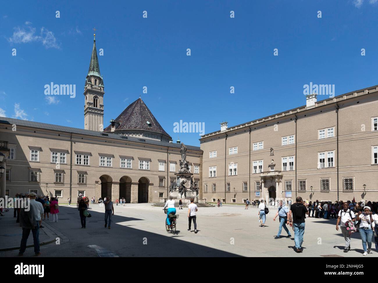 Old residence hi-res stock photography and images - Alamy