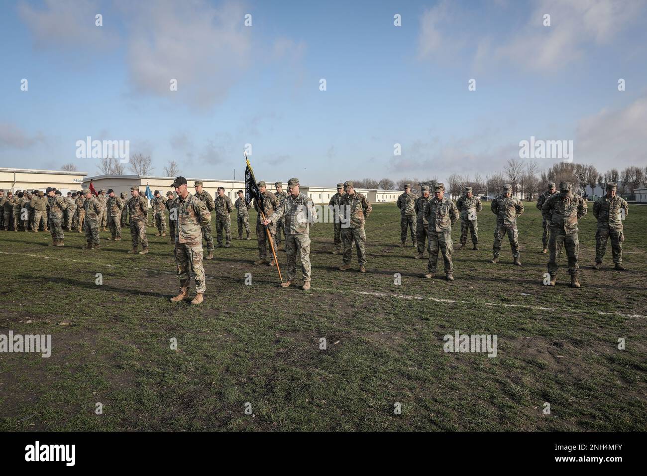 U.S. Army Soldiers are recognized as Pathfinder course graduates during ...