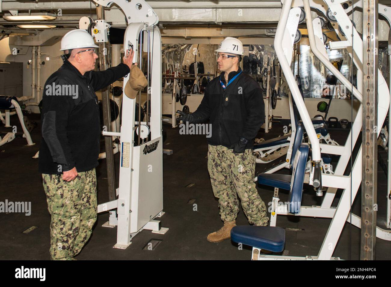 NAVAL BASE KITSAP BREMERTON, Wash. (Dec. 13, 2022) – U.S. Navy Force ...