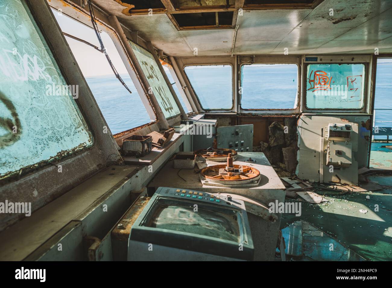 Abandoned ferry boat Stock Photo - Alamy