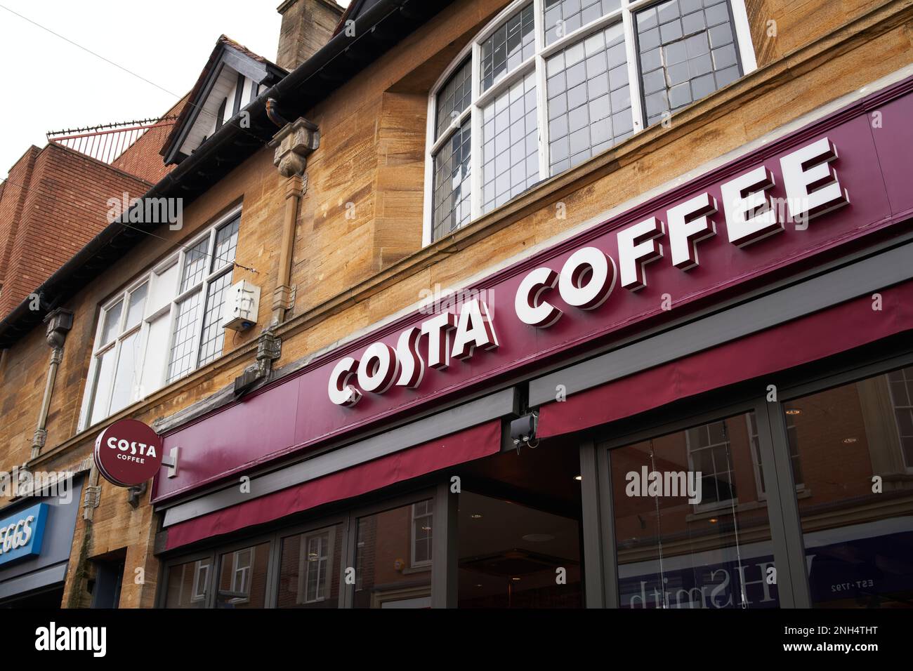 costa coffee exterior building in city centre Stock Photo - Alamy