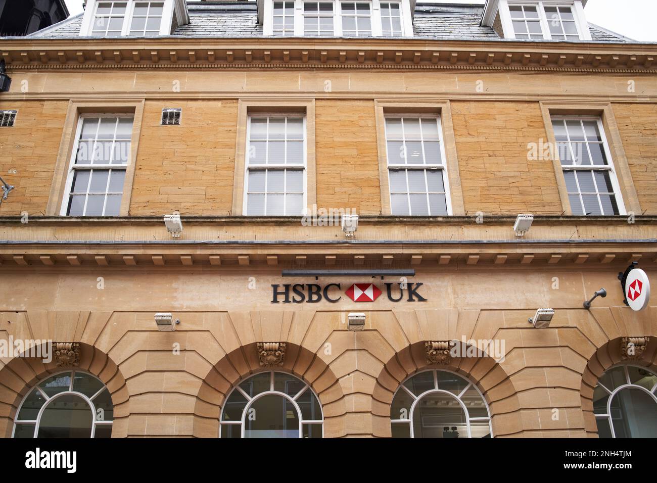hsbc exterior building in city centre Stock Photo - Alamy